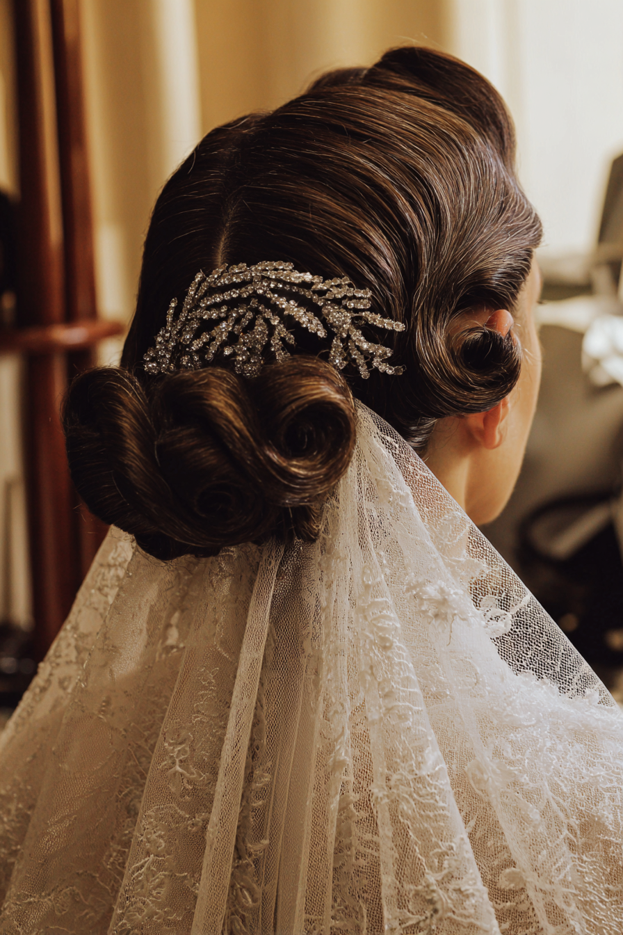 30+ Vintage Bridal Hair Ideas